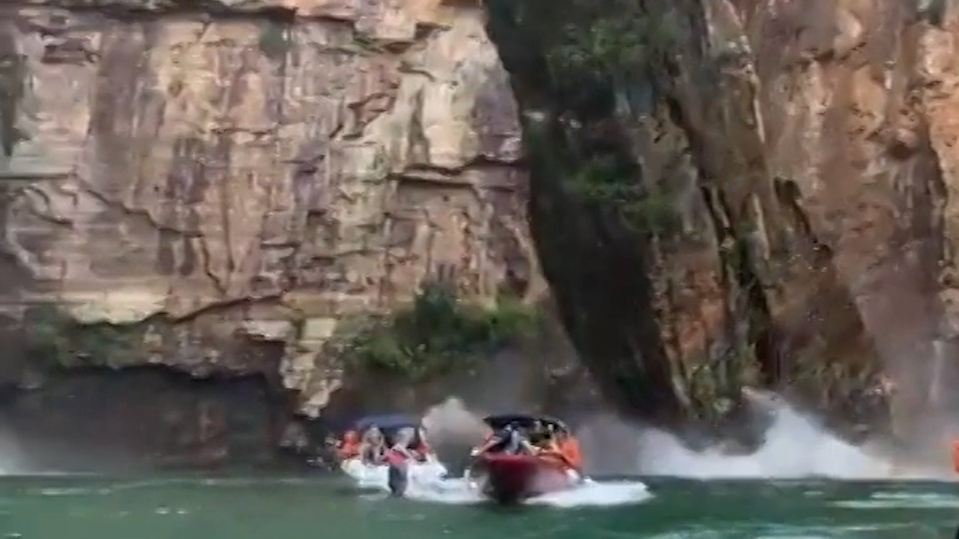 Slab Topples Off Cliff, Smashes Onto Boaters - Videos from The Weather ...