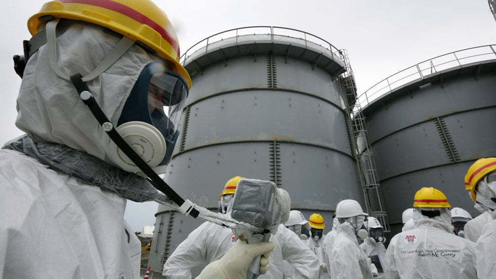 Fukushima Nuclear Disaster: Water Tanks Flawed, Workers Say | Weather.com
