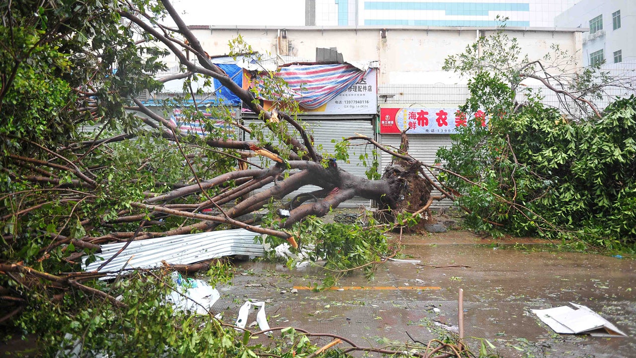 Typhoon Rammasun Claims More Lives in China; Death Toll Climbs to 77 in ...
