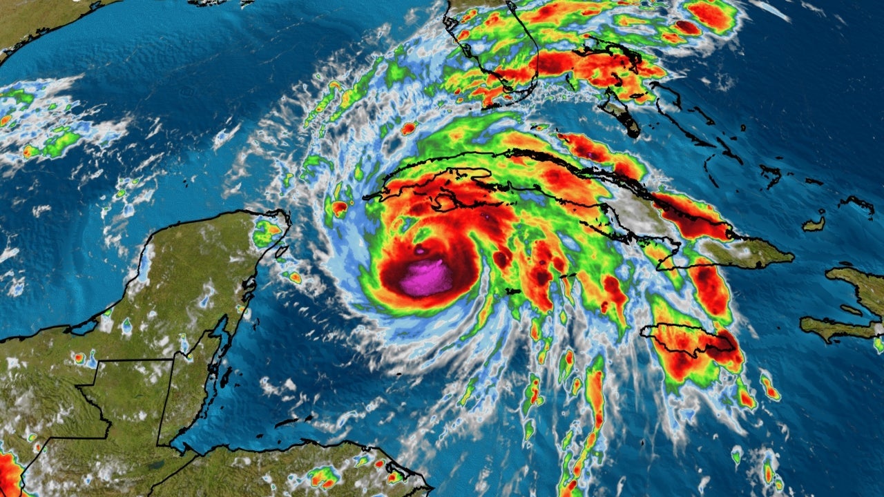 Florida woman who has weathered 'dozens of hurricanes' shares her best ...