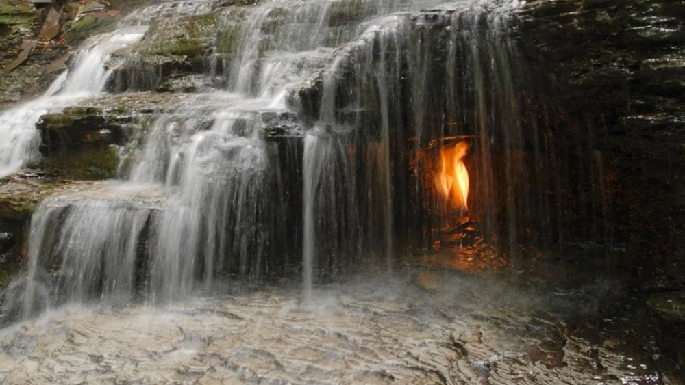 Weekend Wonder: Freaky Waterfall Aglow with Natural Eternal Flame ...