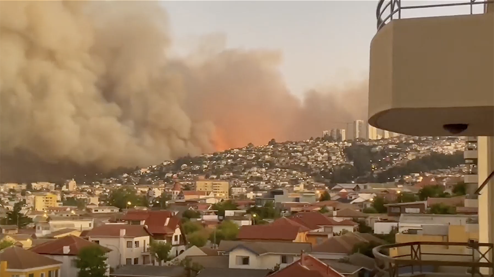 At Least 2 Dead In Chilean Wildfire - Videos from The Weather Channel