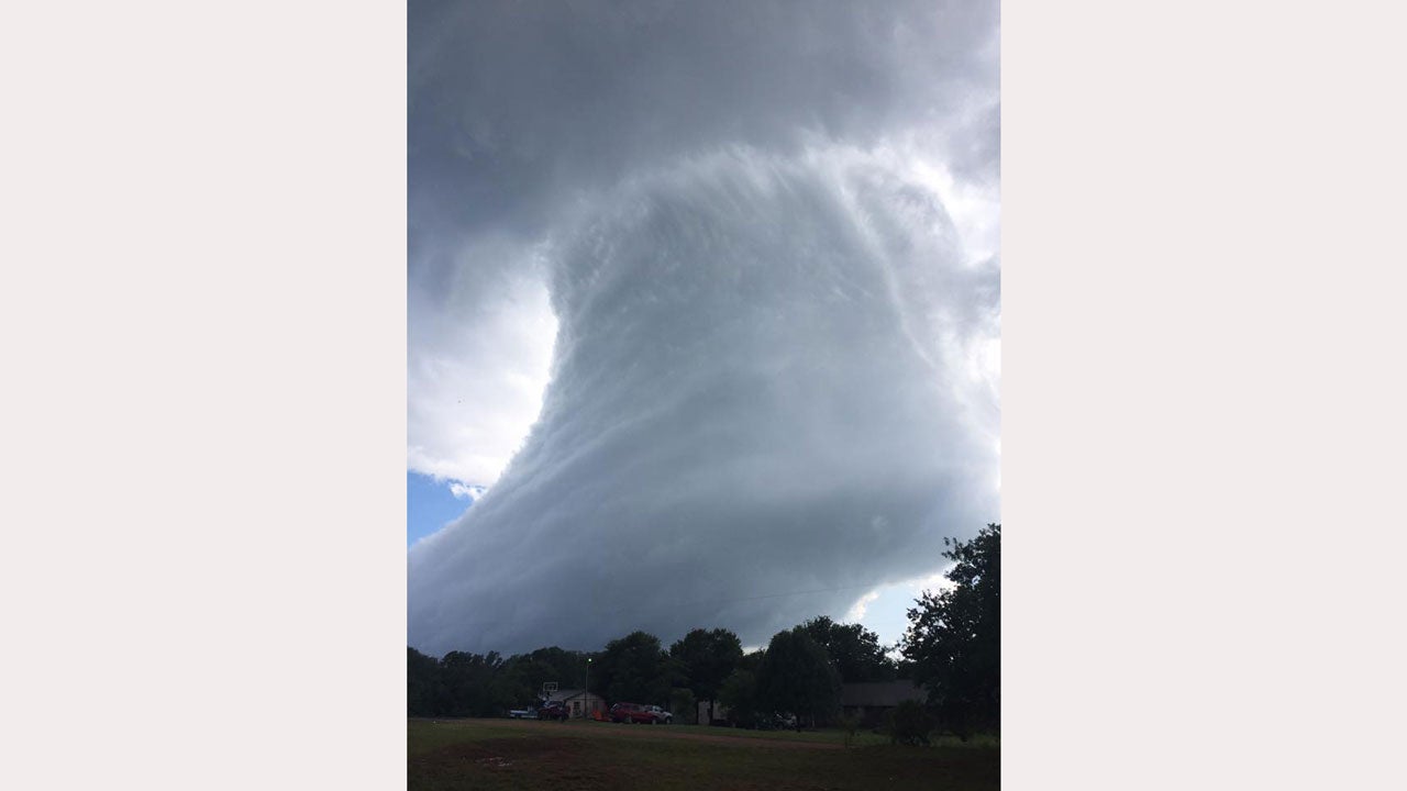 Behemoth Supercells Steal Show During Plains Severe Weather (PHOTOS ...