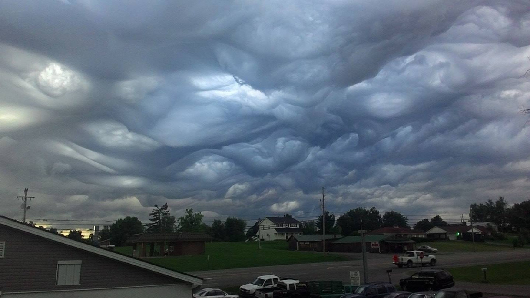 Weather Words: Asperitas Clouds | Weather.com