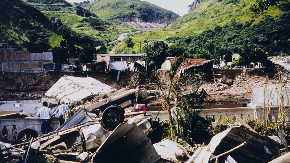 On This Date: Hurricane Mitch's Deadly Siege In Central America ...