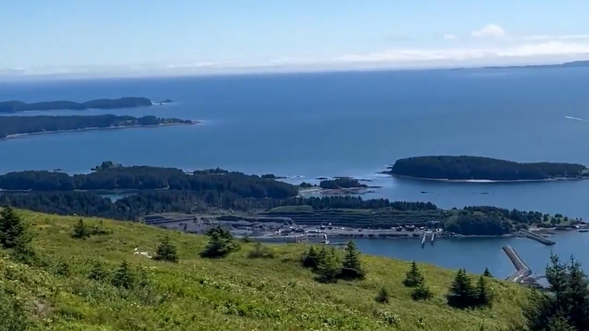 Weather Channel's Chris Warren Live on Air When Tornado Warning Sounded ...