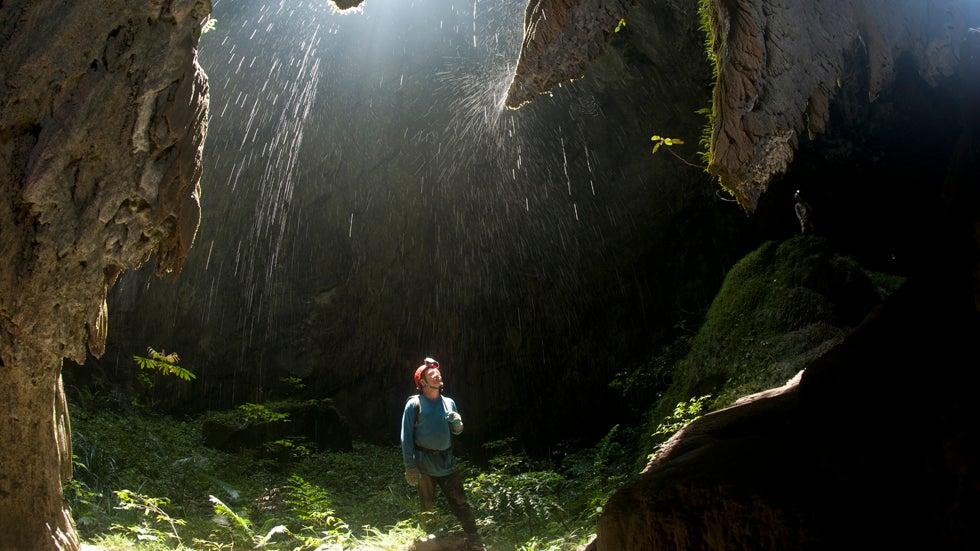 Hang Son Doong: Inside the World's Largest Cave (PHOTOS) | Weather.com