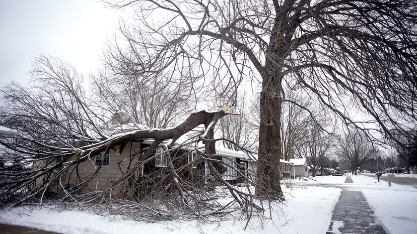 Winter Storm Goliath: Historic Southern Plains Blizzard Within Huge ...