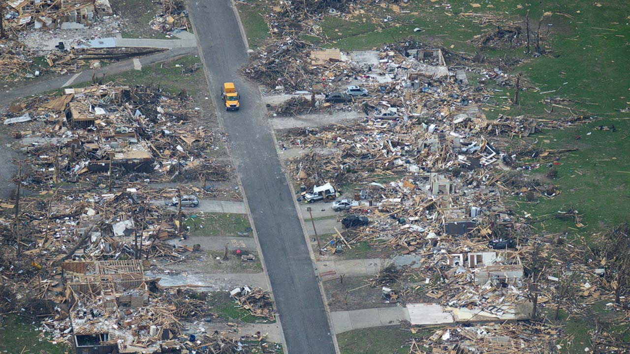 Natural Disasters Stir Up Lead, Other 'Horrendous' Risks | The Weather ...