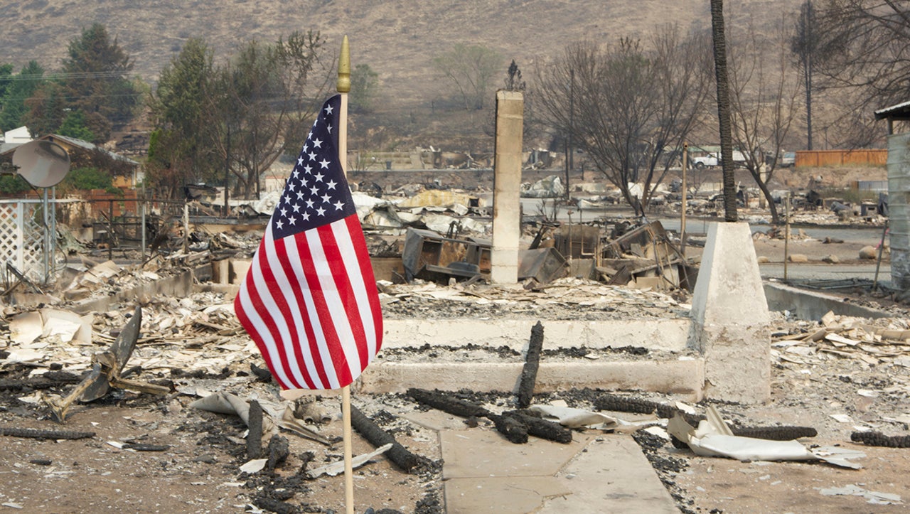 Washington, Oregon Wildfires Update: 1 Dead, 150 Homes Destroyed | The ...