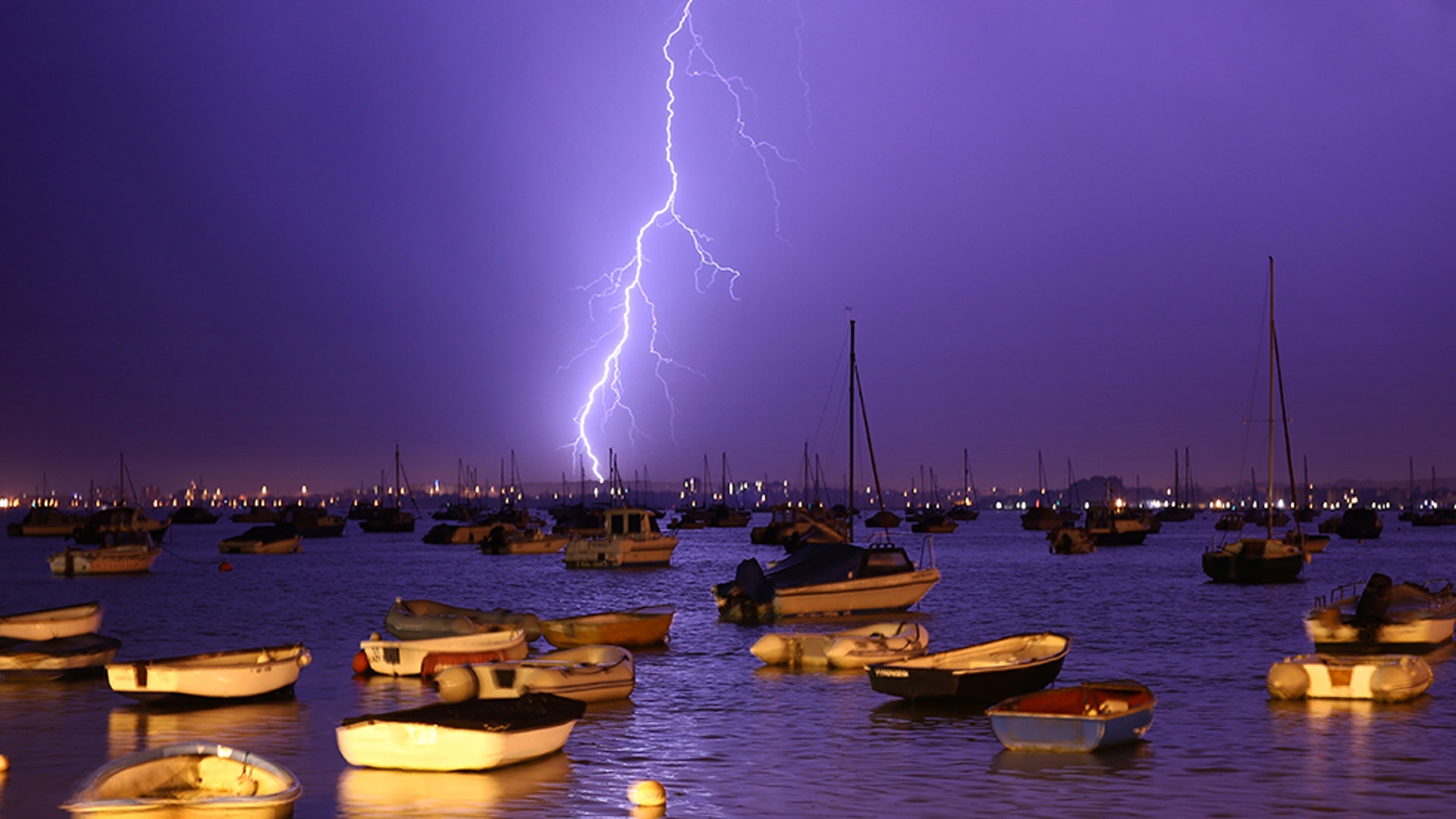 What is Thundersnow and Why Does It Happen? | The Weather Channel