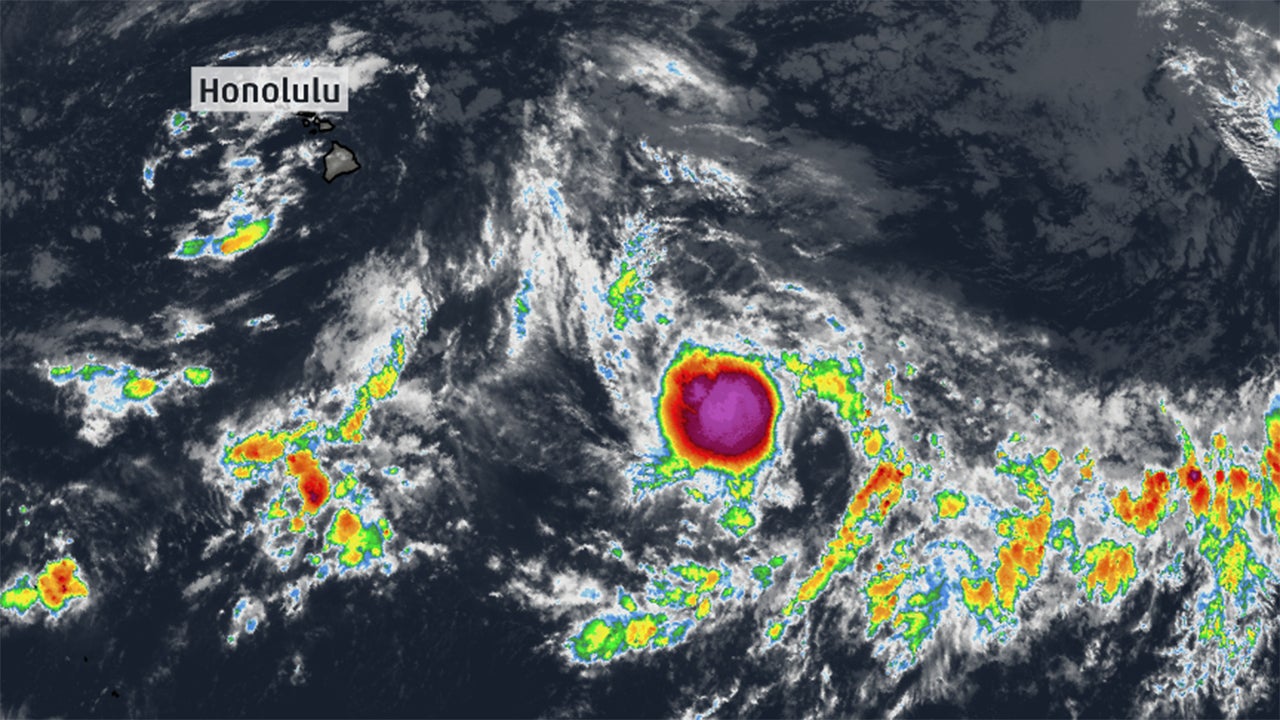 Tropical Storm Ana Strengthening in Central Pacific; Hawaii in ...
