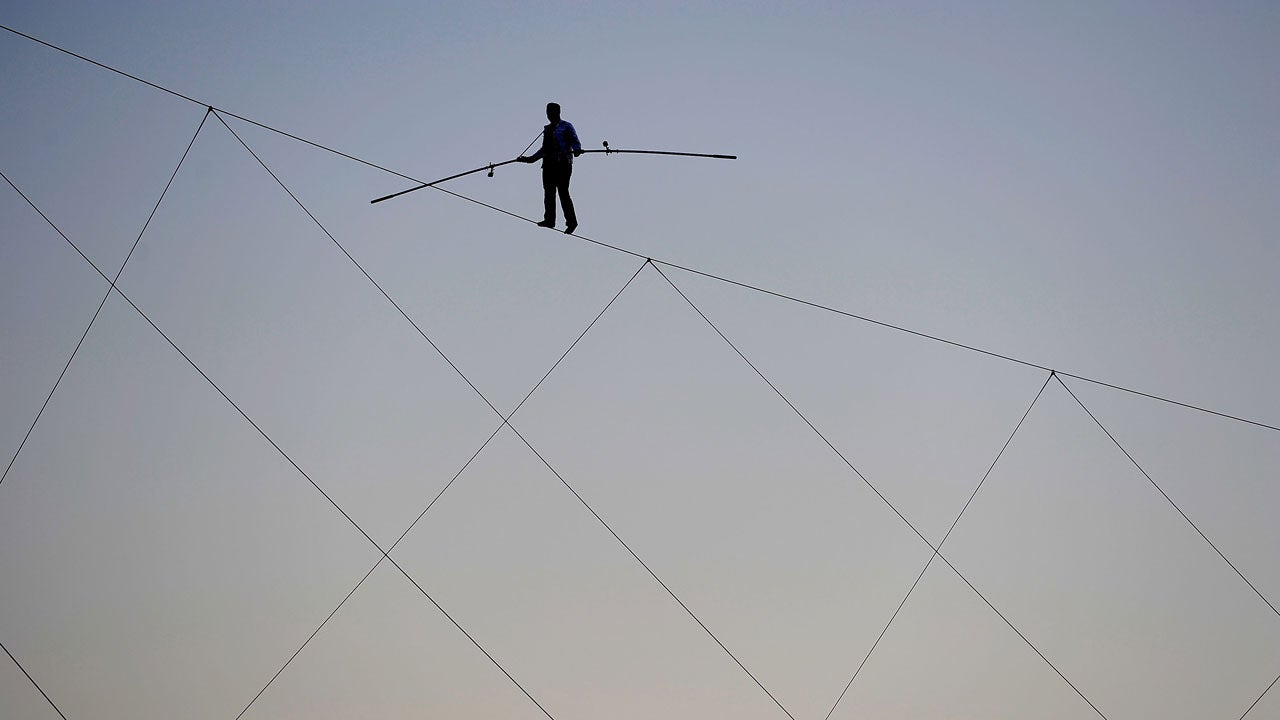 Nik Wallenda's Tightrope Walk Over Chicago Planned For Sunday Evening ...