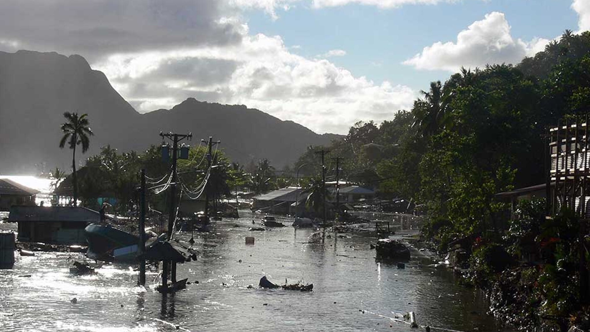 What Causes A Tsunami And Why Their Size Varies | Weather.com