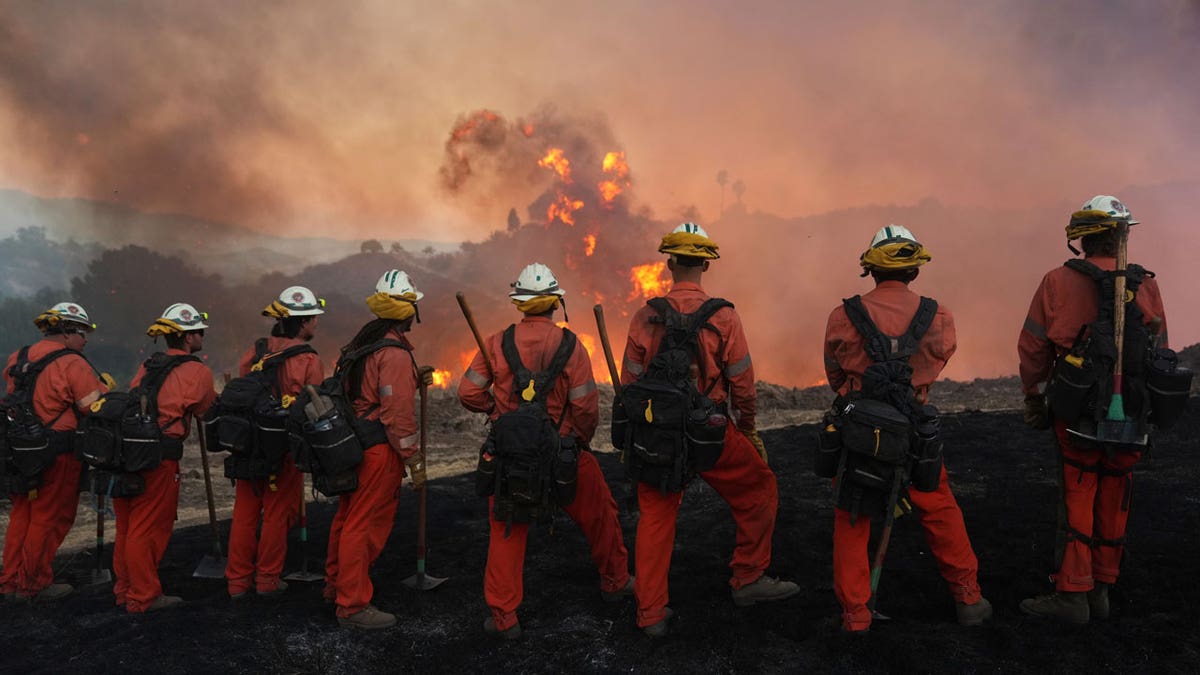 Canyon Fire Pictures: Wildfire Forces Evacuations In California ...