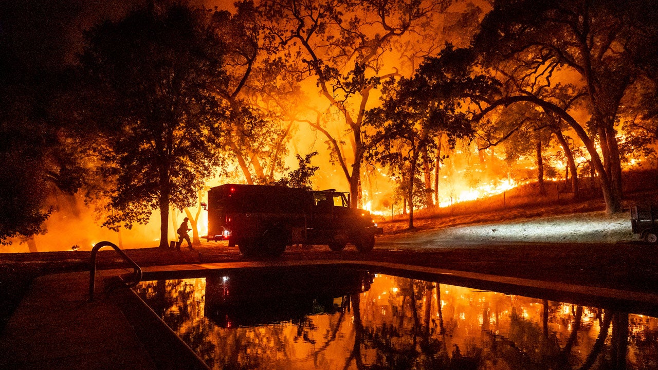 Pickett Fire In California Threatens Napa Vineyards | Weather.com