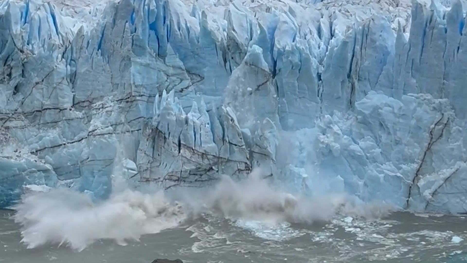 Massive Ice Calving In Argentina - Videos from The Weather Channel