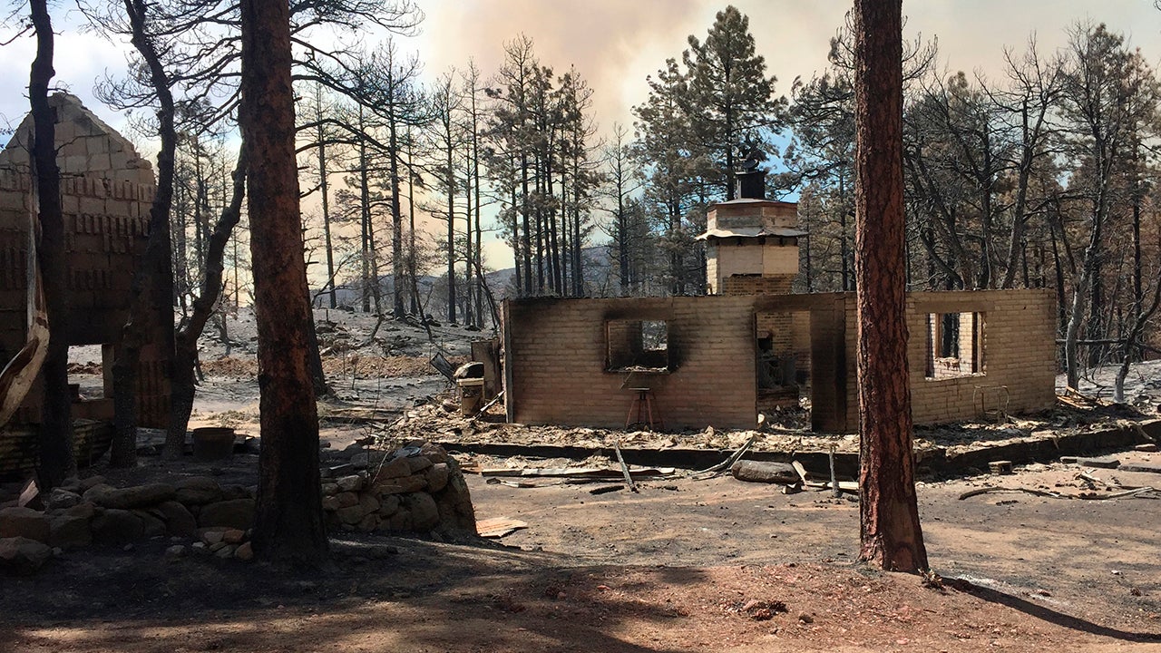 Arizona Wildfire Burns at Least Five Structures; Firefighters ...