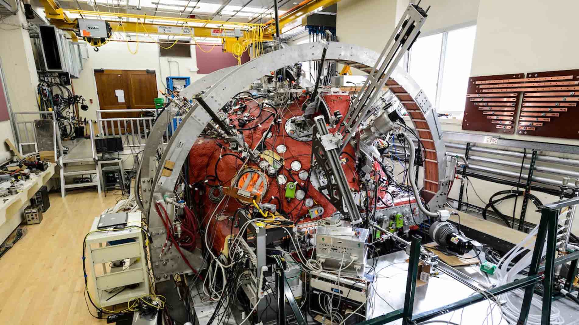 'Big Red Ball' Helps Scientists Mimic Solar Winds, Study Effects on ...