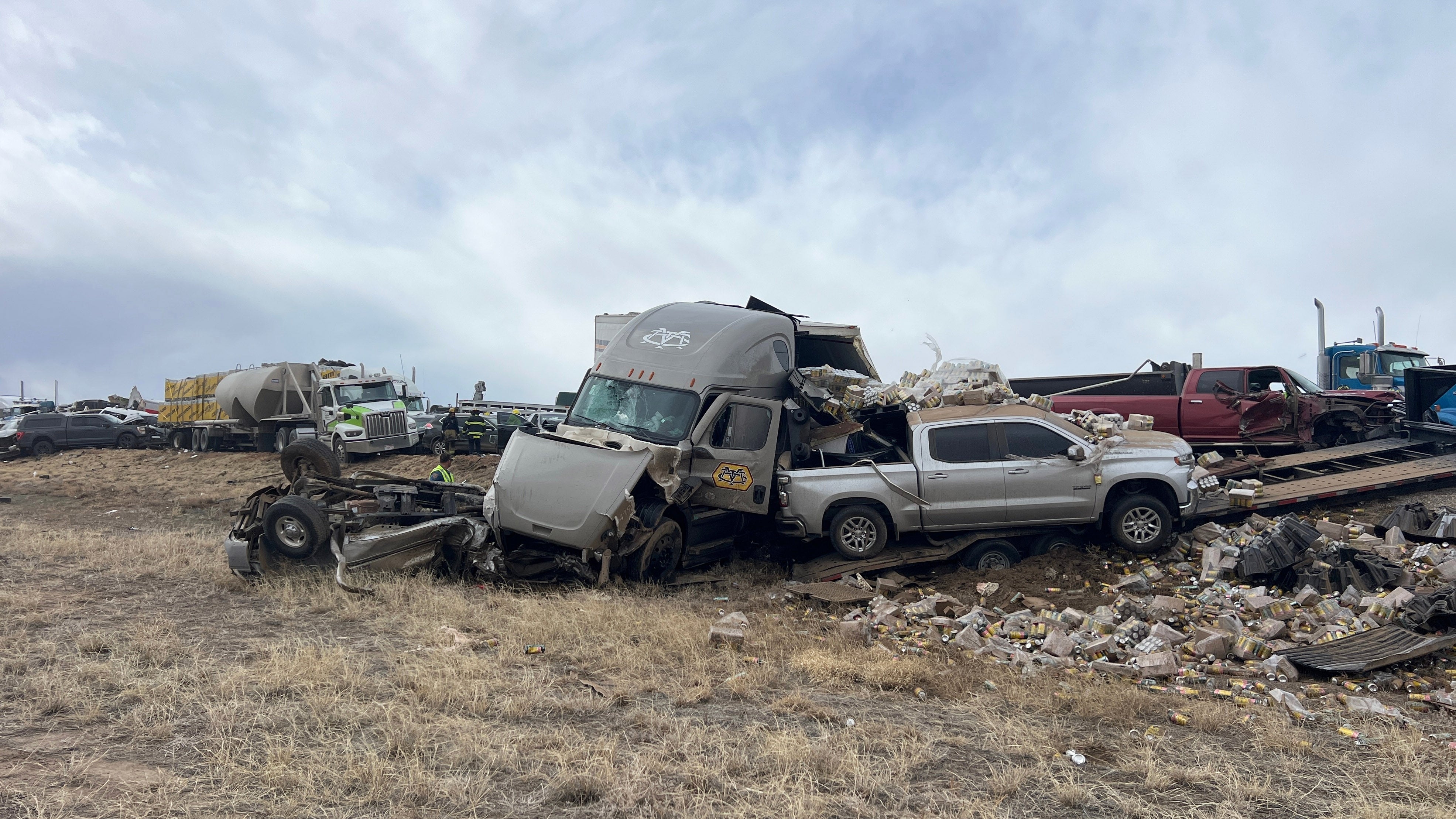 Wind, Dust Storm Turns I-25 Into Deadly Crash Scene | Weather.com