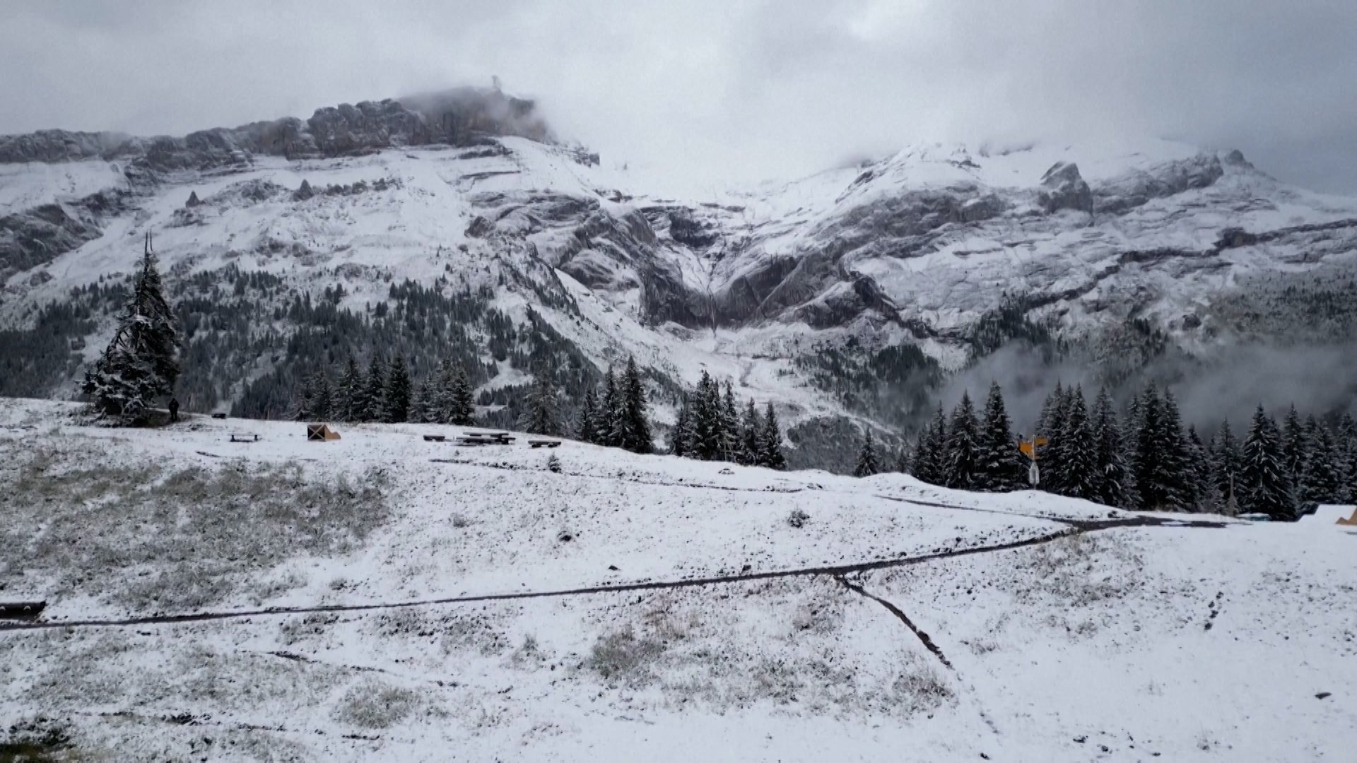 Massive Cap of Ice Sits Above Thunderstorm - Videos from The Weather ...
