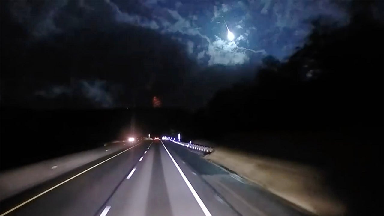 Captured on Camera: Fireball Lights Up East Coast - Videos from The ...