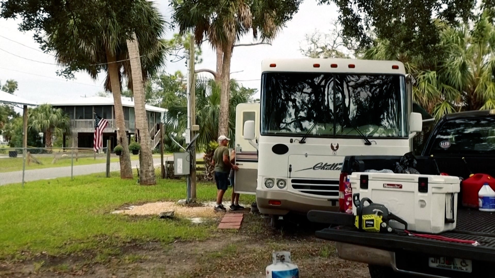Frustrated Floridians Flee Hurricane Helene - Videos from The Weather ...