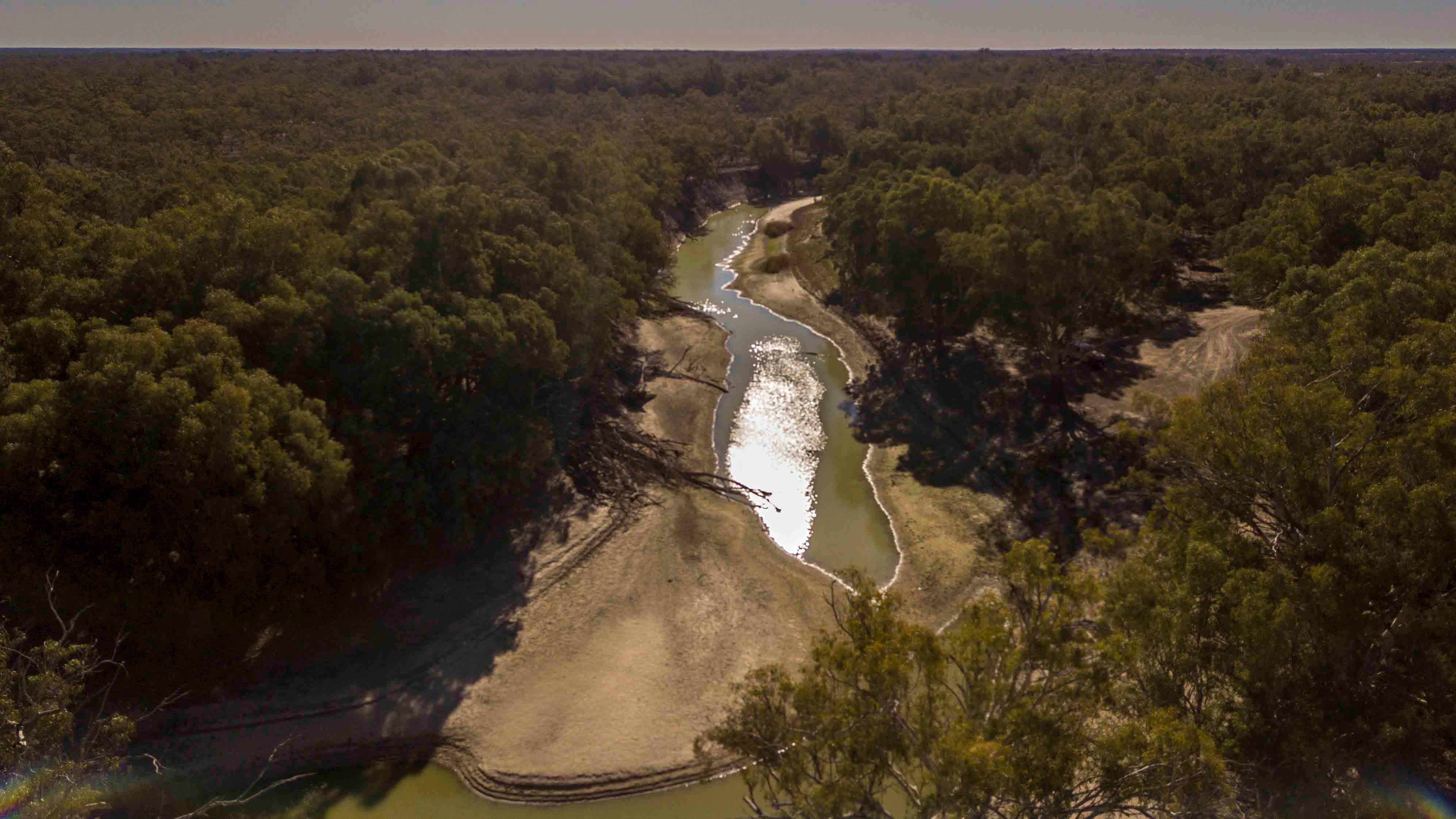 Australia's Worsening Drought: Key Waterways Run Dry as Thirsty Towns ...