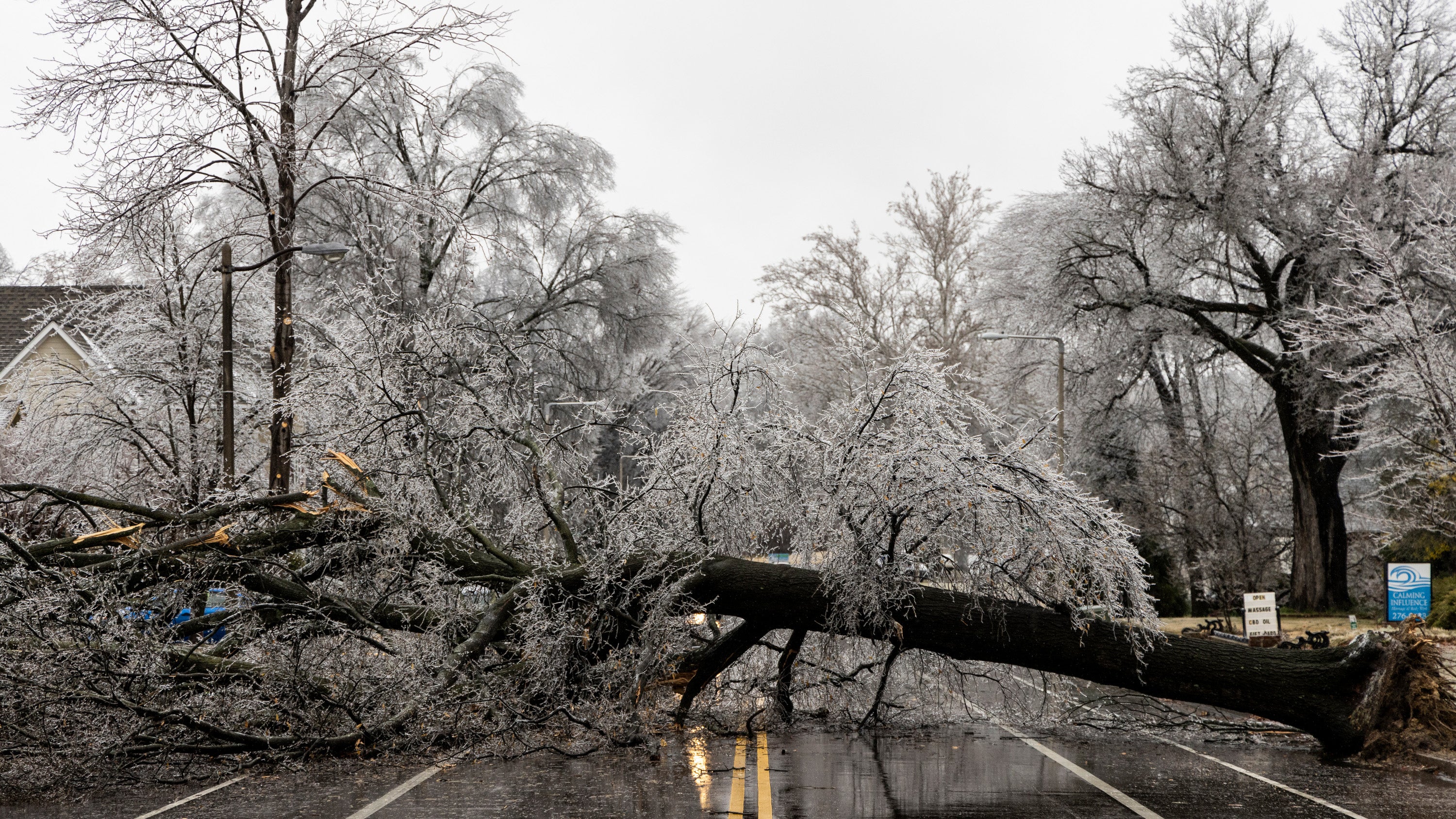 10 Of The Worst Ice Storms in US History | Weather.com