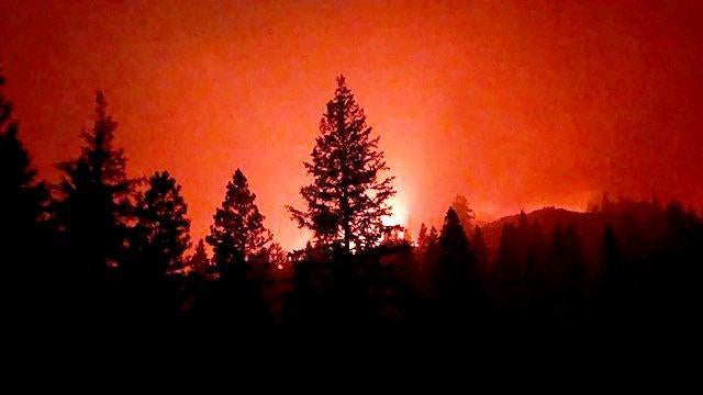Wildfires Rage in Oregon, Washington; 9 Firefighters Injured, Homes ...