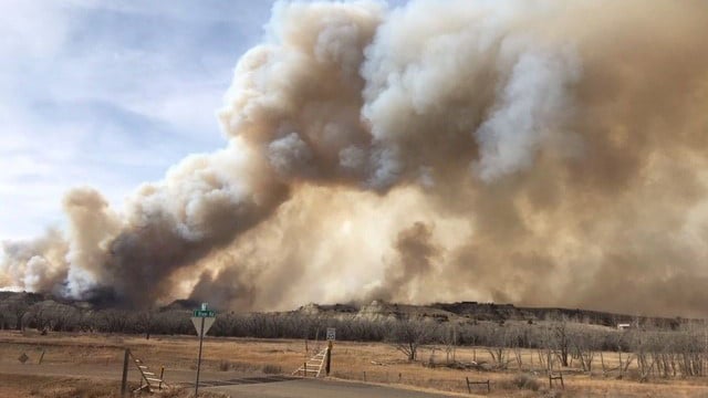 Evacuations Ordered for North Dakota Town Threatened by Wildfire ...