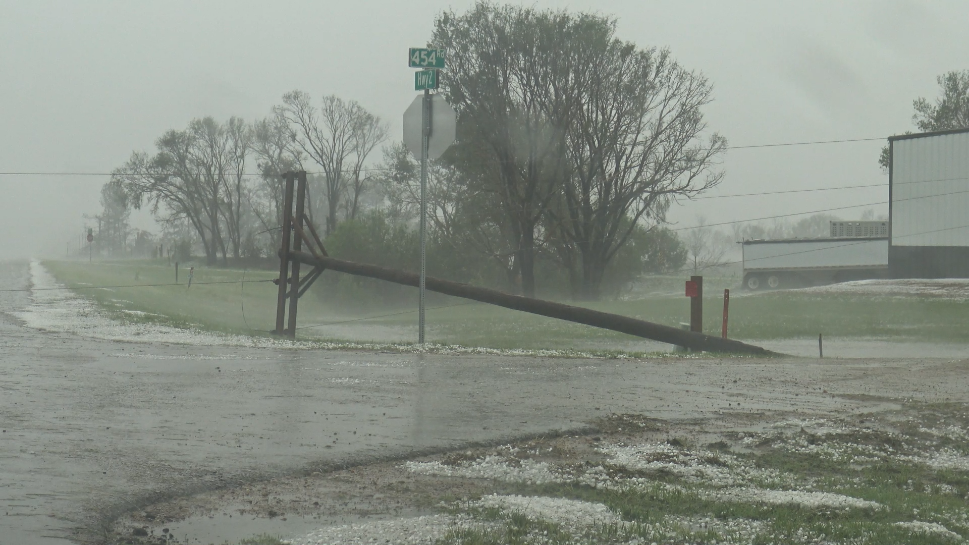 Hail Fog, Powerful Winds, Damage in Nebraska Severe Weather - Videos ...