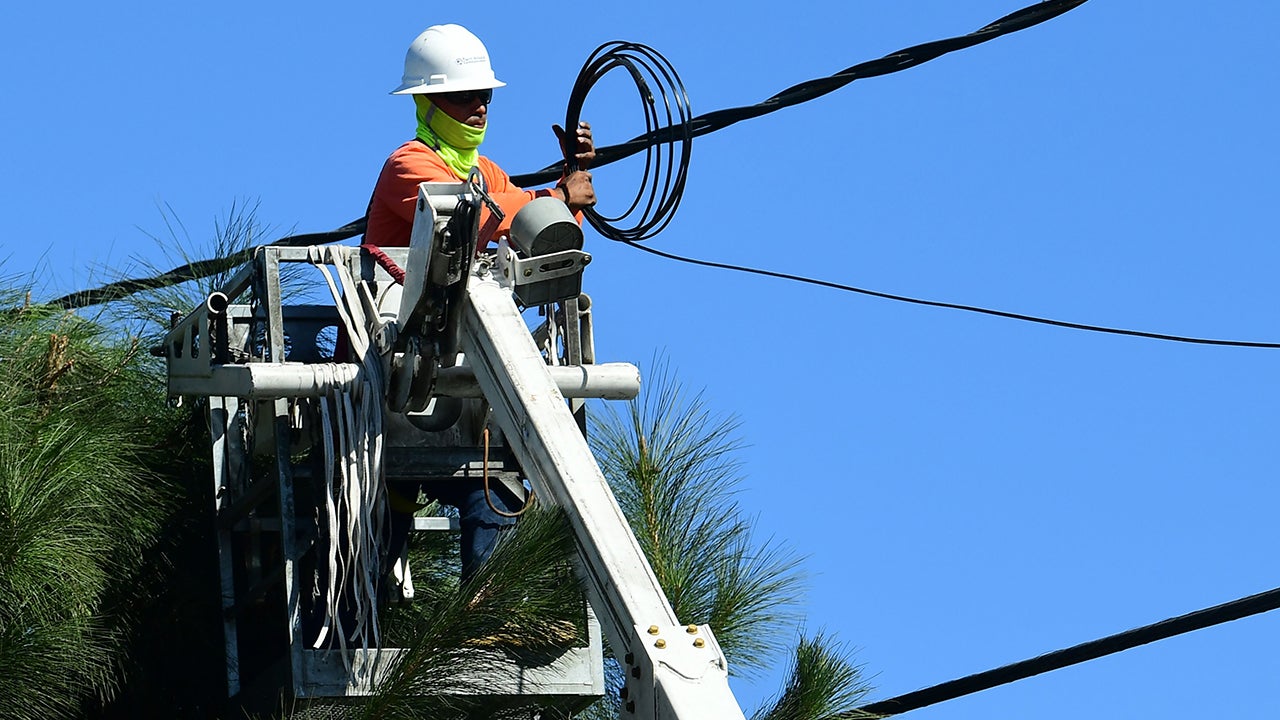 Tens of Thousands in Southern California May See Power Cut on Christmas ...