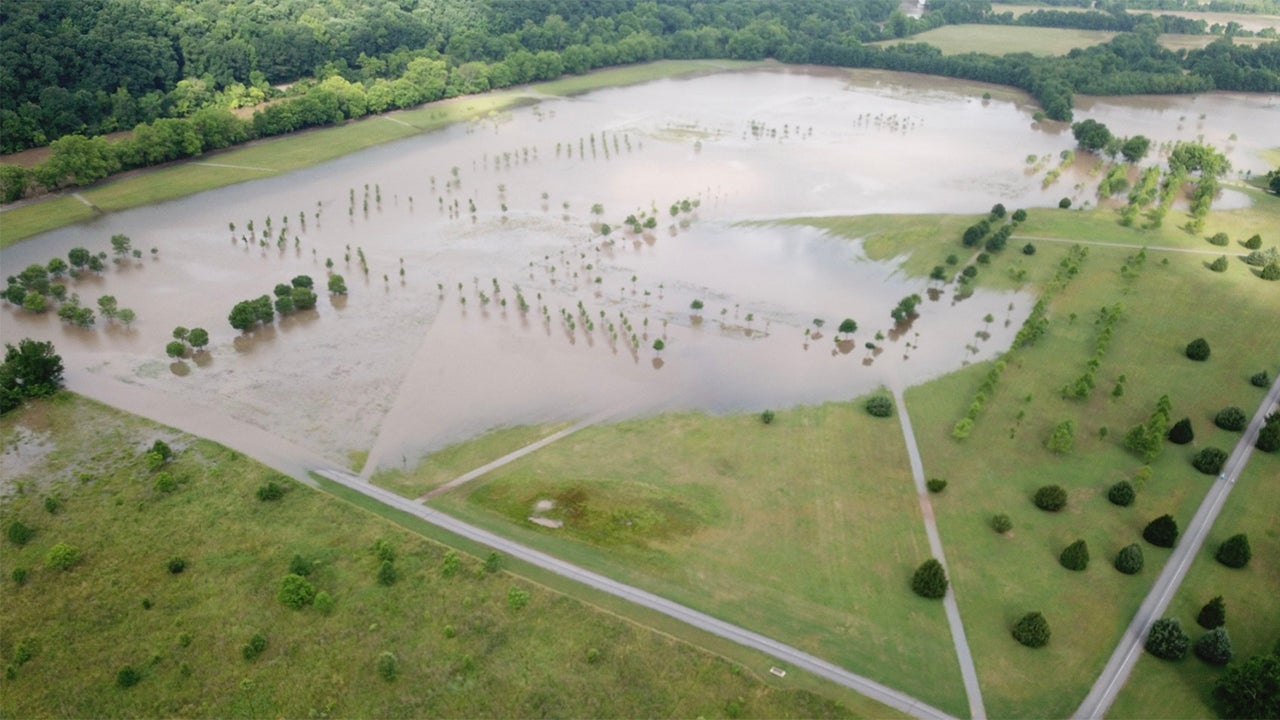 Two Levees Topped as Arkansas, Oklahoma Prepare for 'Worst Flood in Our ...