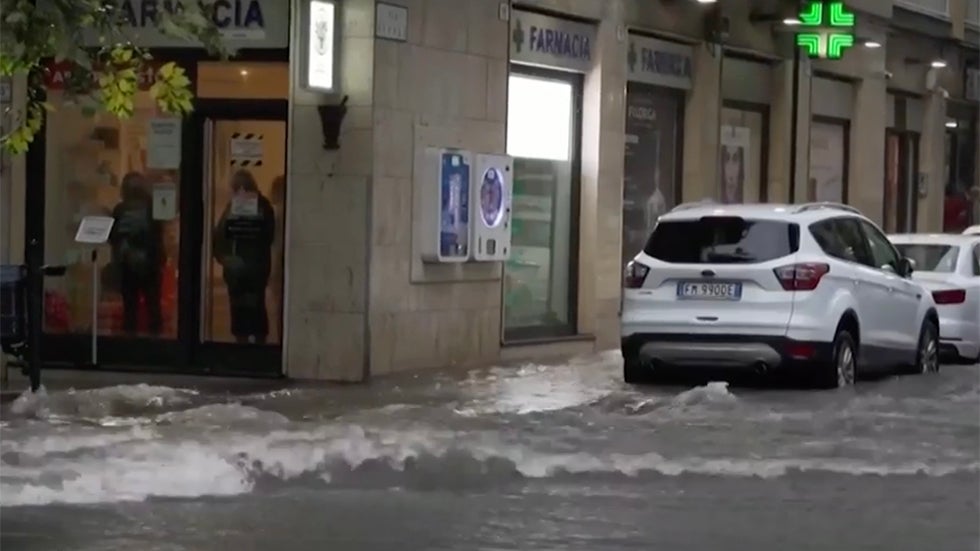 Deadly Flooding Turns Sicily Streets into Rivers - Videos from The ...