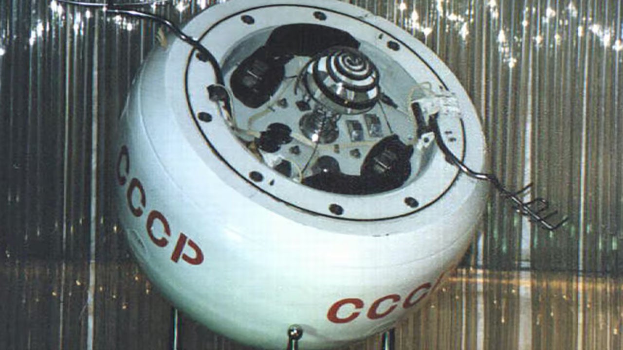 Soviet Spacecraft Re-entry: There's Just One Problem | Weather.com