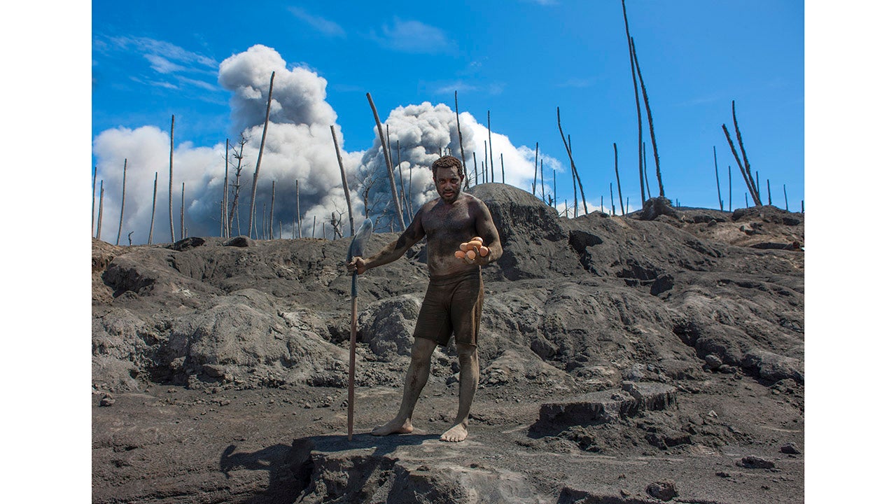 Extraordinary Lives Of People Living Under Active Volcanoes Photos