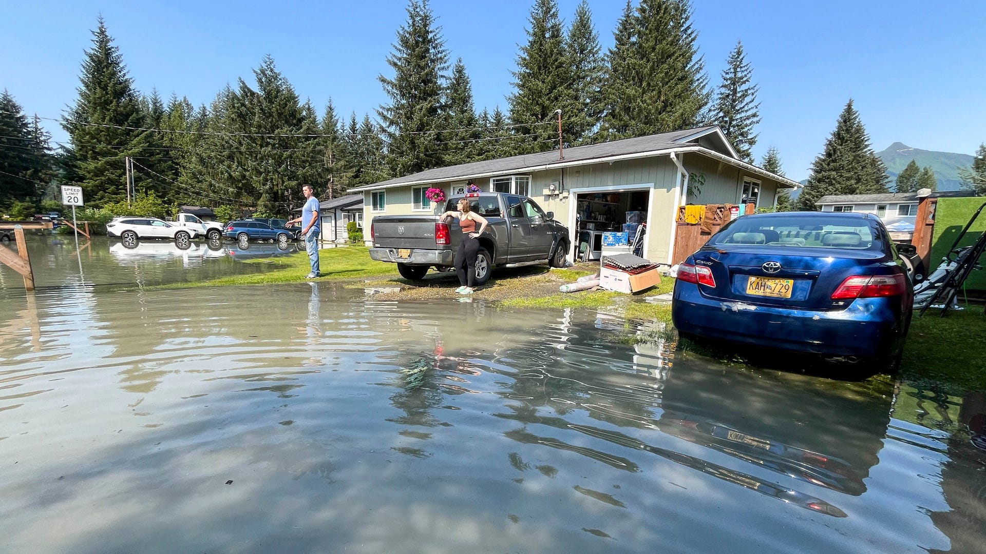 Alaska Glacial Dam Bursts, Floods Part Of Juneau | Weather.com