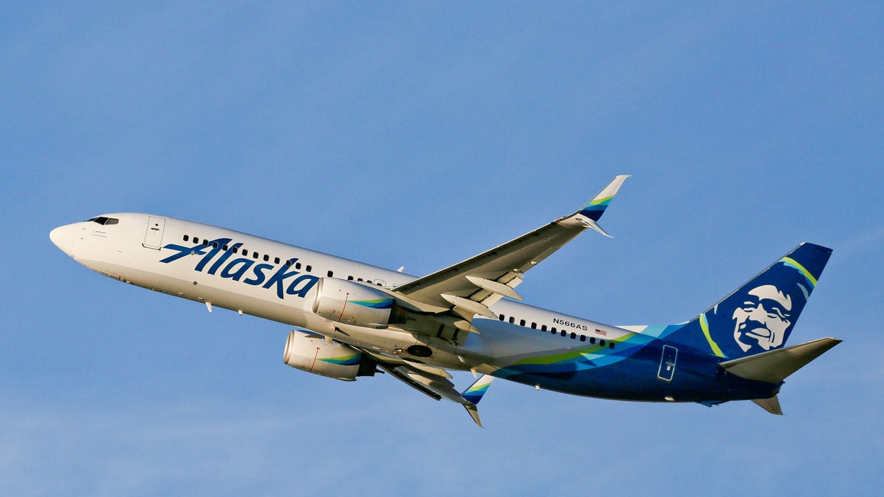 Alaska Airlines to Offer Eclipse-Viewing Flight in August | The Weather ...