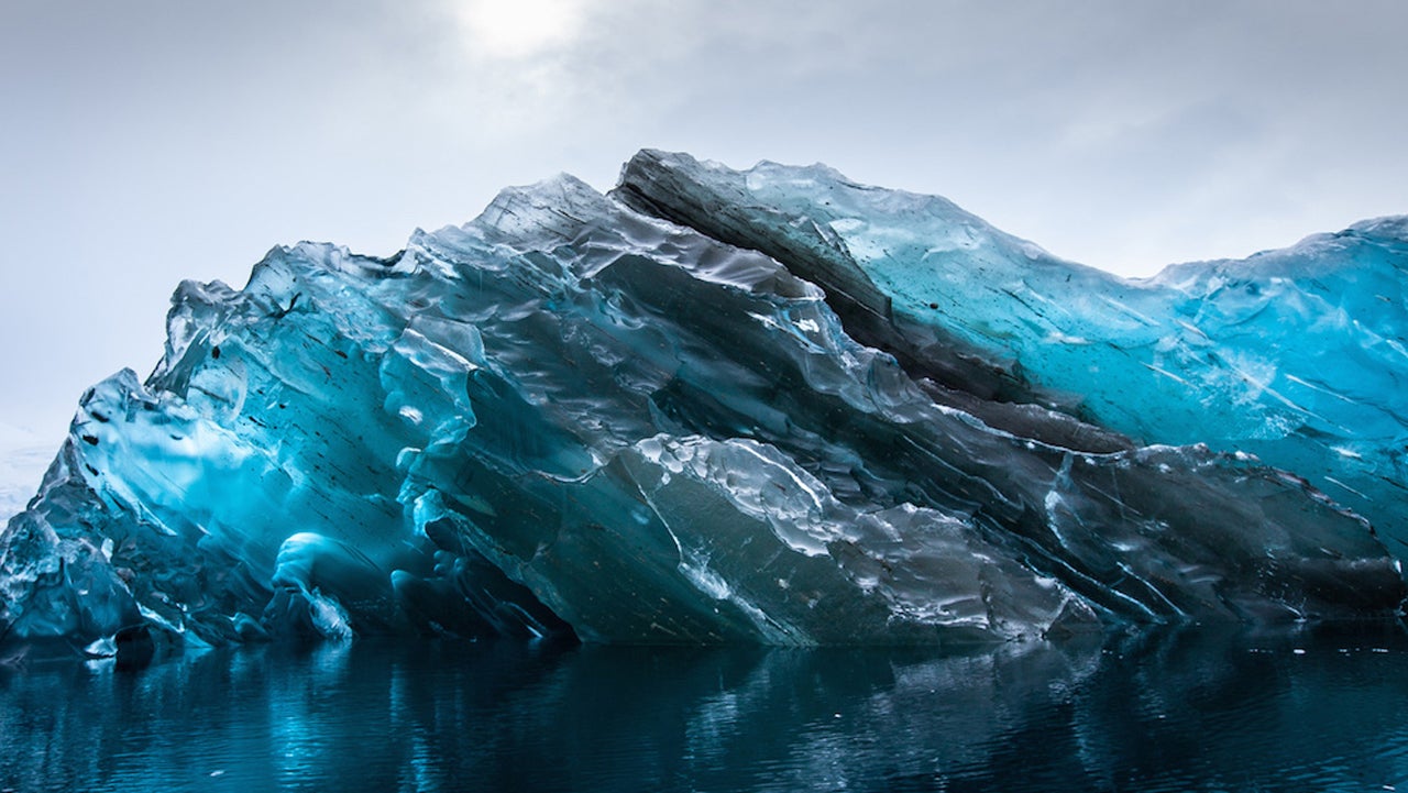 Flipped Iceberg Provides Stunning Antarctica Shots (PHOTOS) | The ...