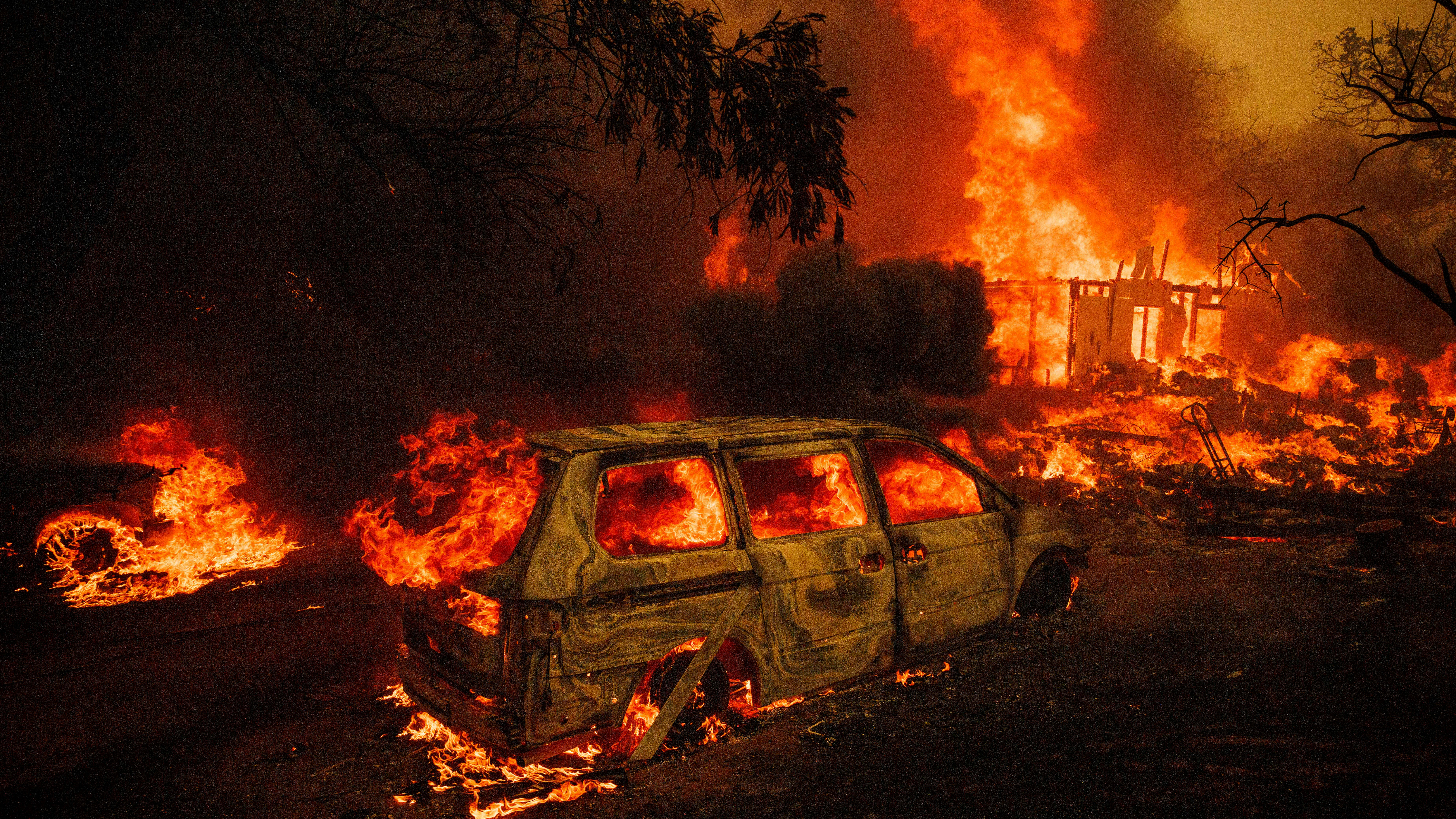 Northern California's Thompson Fire Forces 13,000 Evacuations | Weather.com