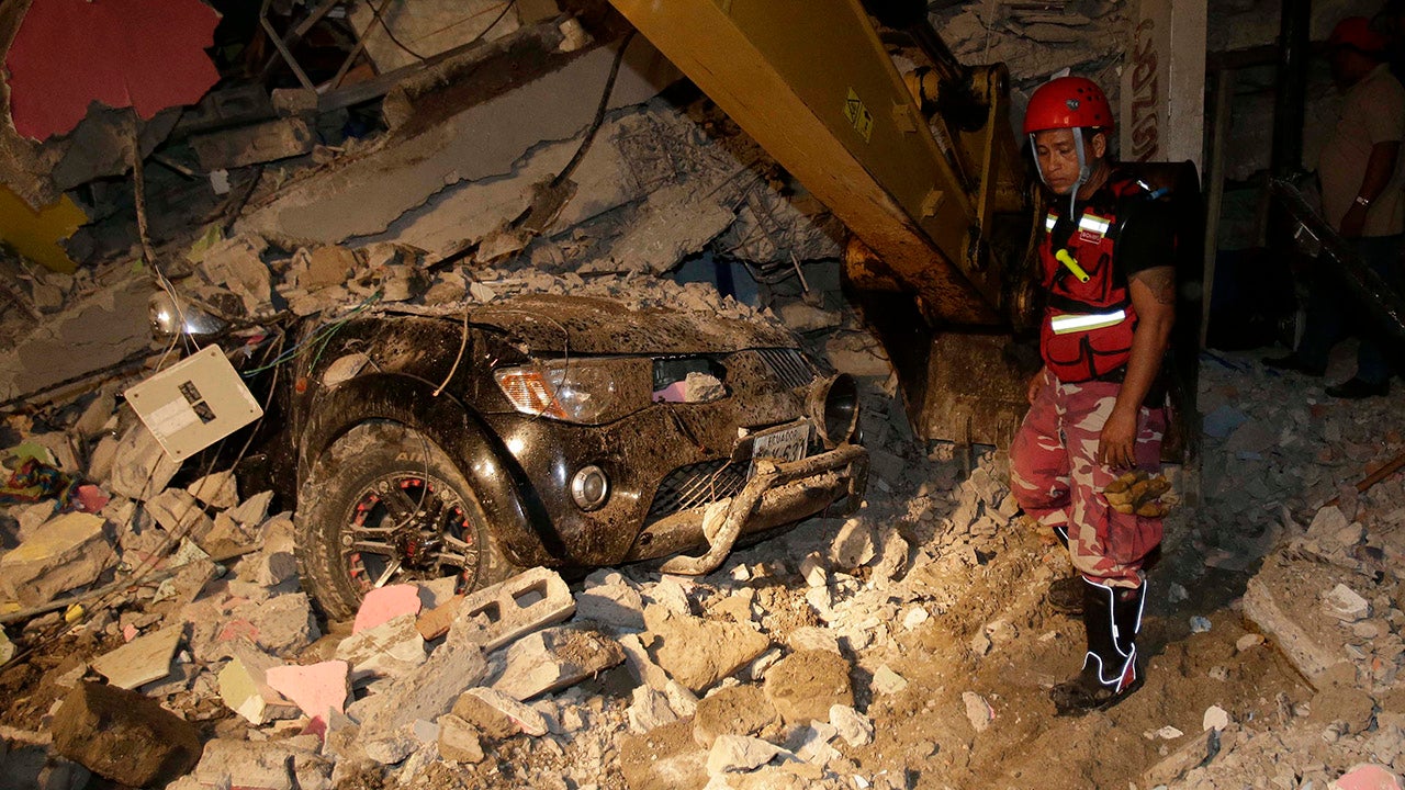 235 Dead, Over 1,500 Injured After Major 7.8 Magnitude Earthquake ...