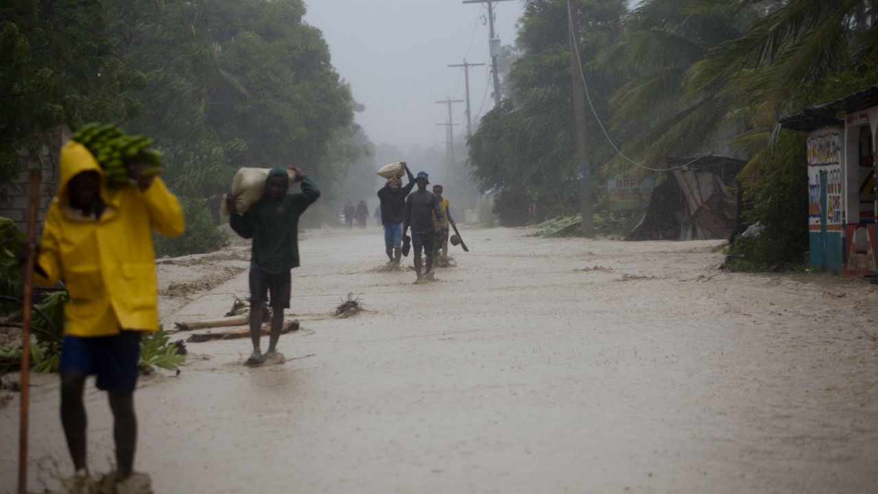 Hurricane Matthew Leaves 'Catastrophic' Devastation in Haiti, Pounds ...