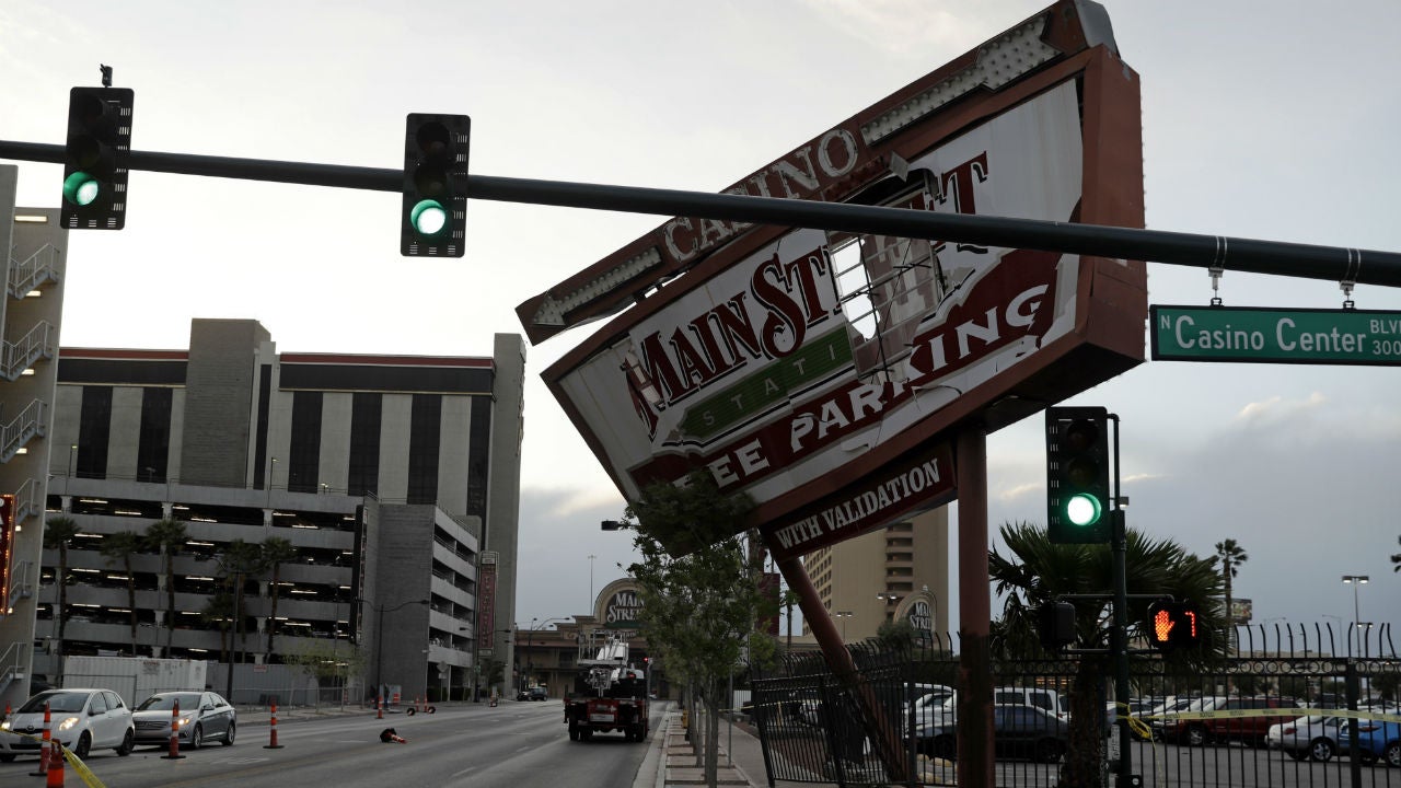 Strongest Windstorm in 5 Years Blasts Las Vegas, Topples Semis, Knocks ...