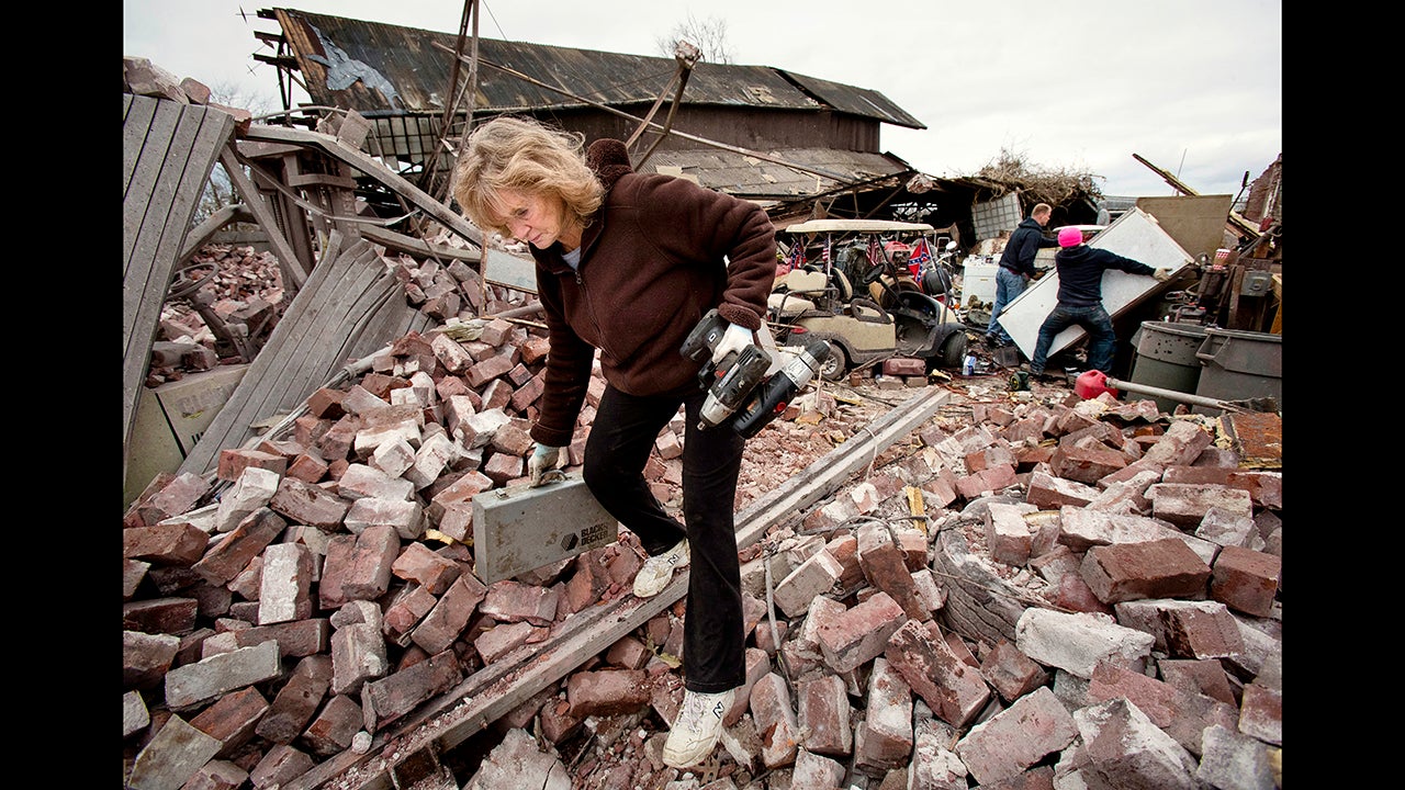 Over Two Dozen Tornadoes Strike From Plains to Southeast; Four Injured ...