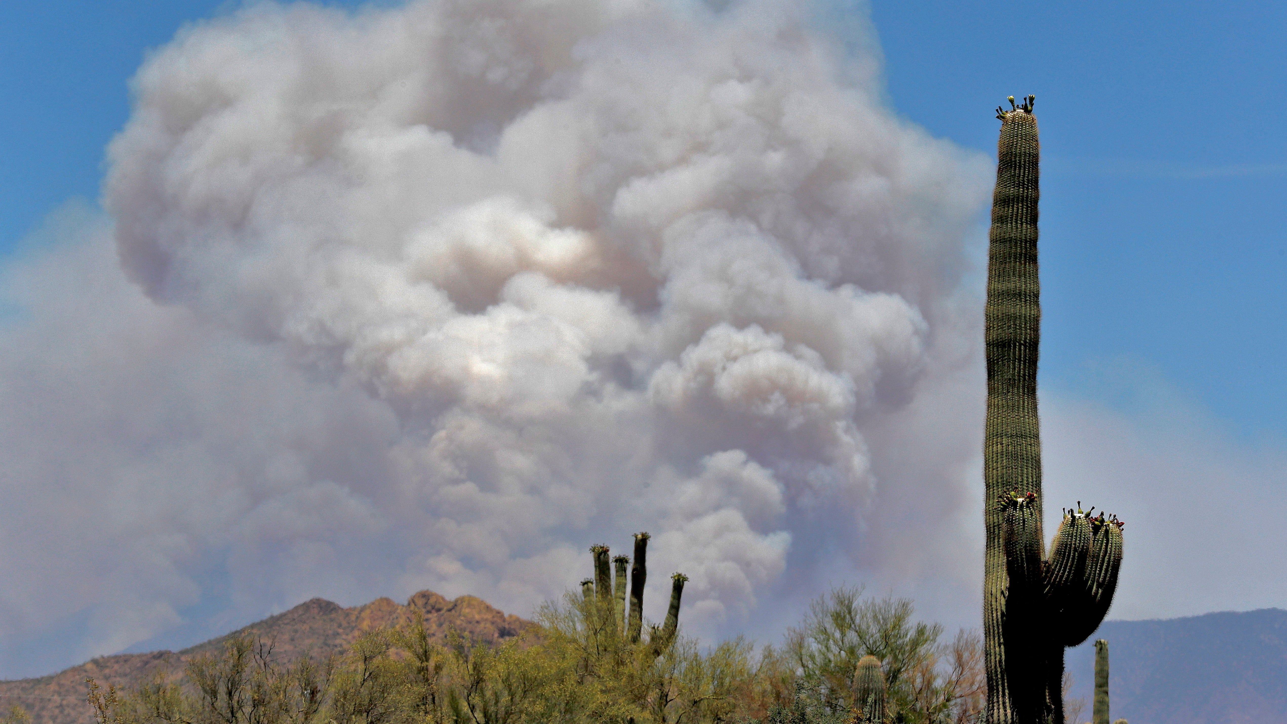 High Temperatures Fuel Wildfires Across Western U.S. (PHOTOS) | The ...