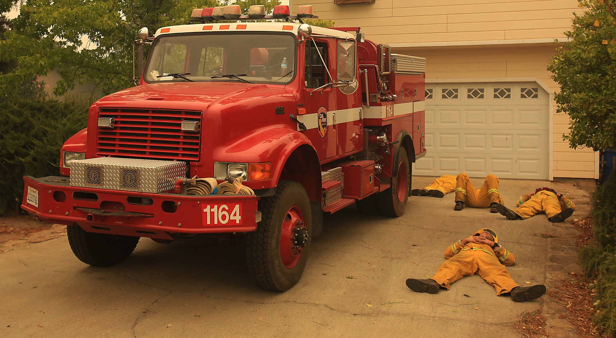 One Photo Tells the Exhausting Depths of the California Wildfire Battle ...