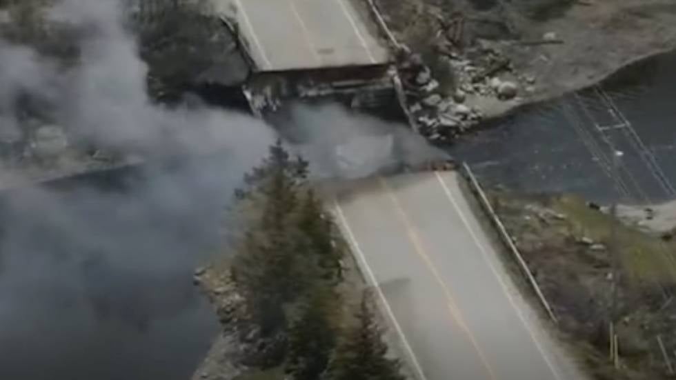 Fires Burn Through Massive Bridge - Videos from The Weather Channel