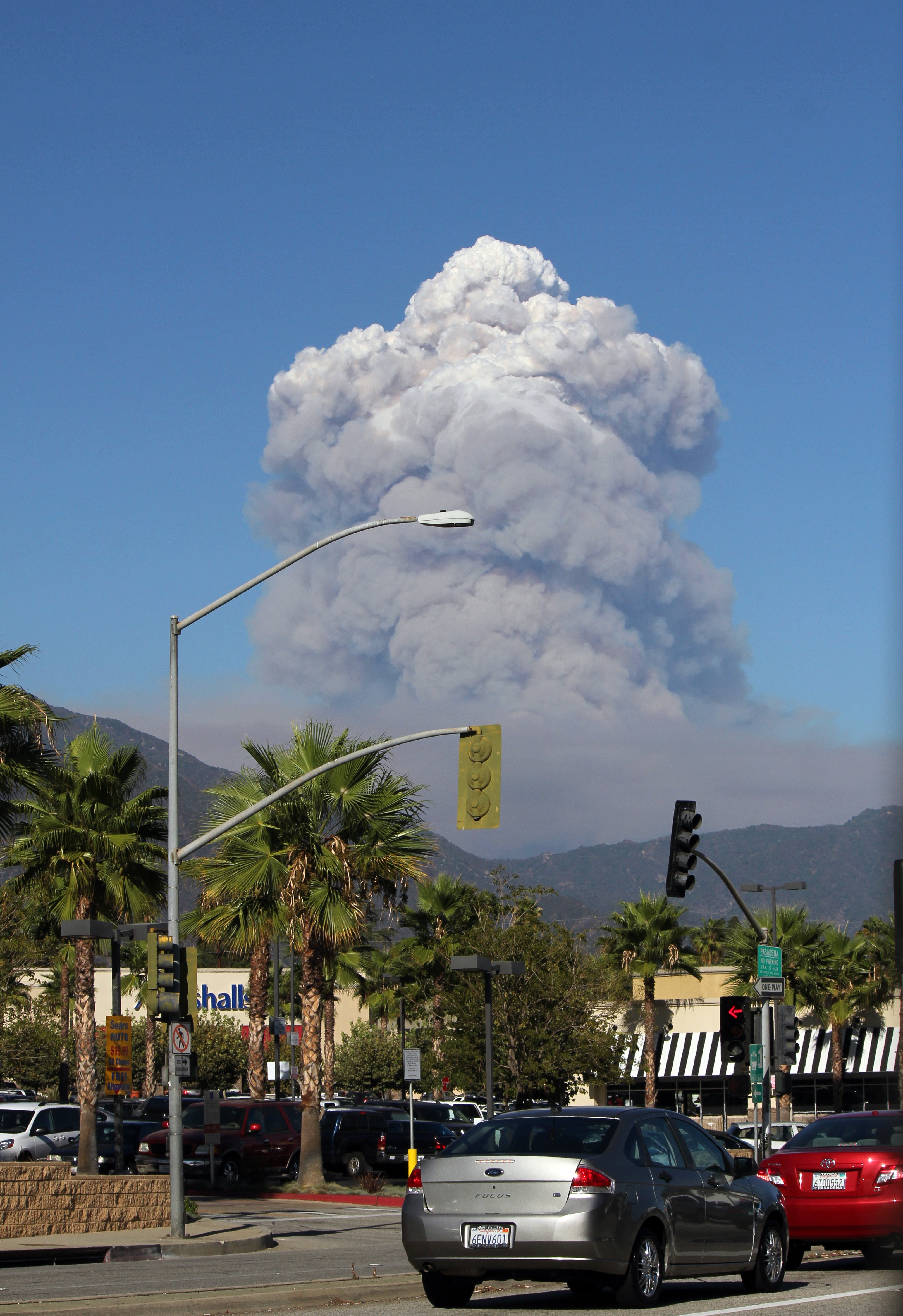 Rain Aids Battle against Calif. Forest Fire | The Weather Channel