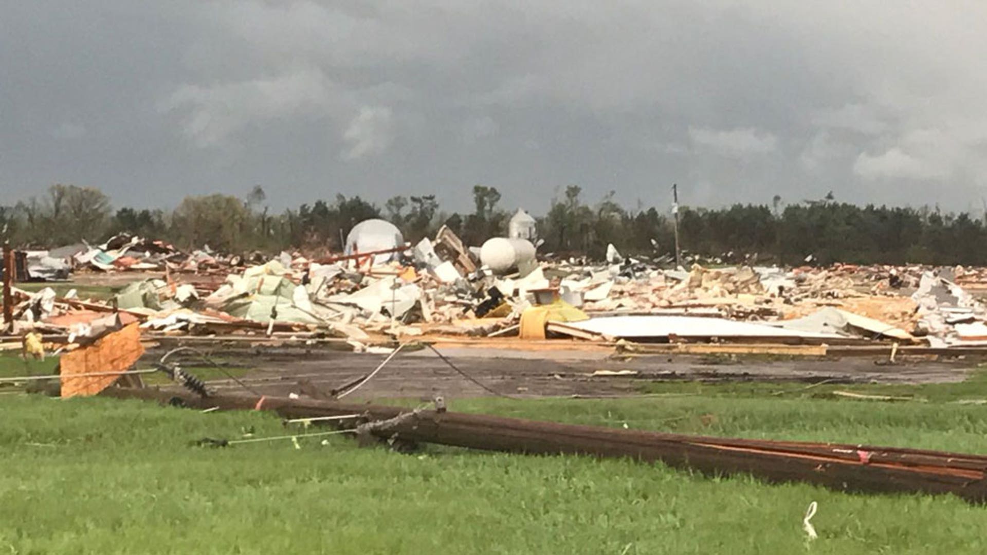 Severe Storms, Tornadoes Kill 3 and Injure Dozens More In the Midwest ...